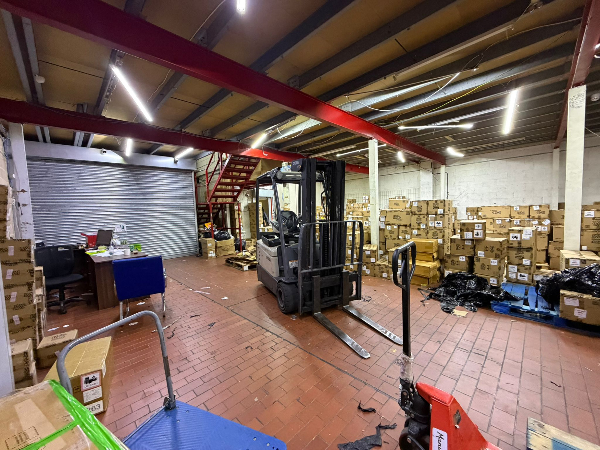 Studio Bed Industrial/warehouse Barrett Industrial Park Southall UB1 ...