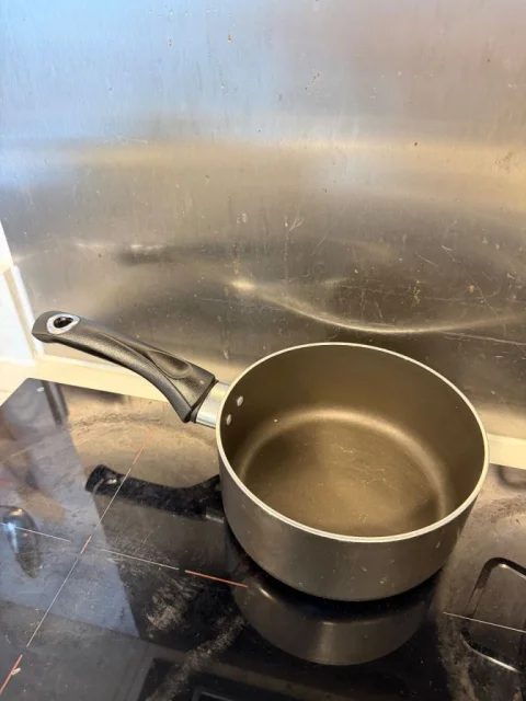 Nonstick Saucepan Cooking Pot Small Milk Tea Pan Long Handle No Lid ...
