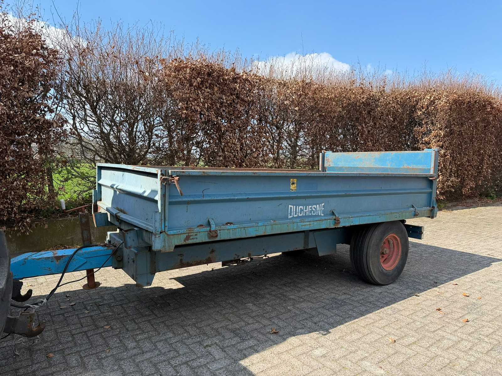 Duchesne kipper 4 ton – aanhangwagen (2004) met kenteken LBJ-33-F | FarmPro