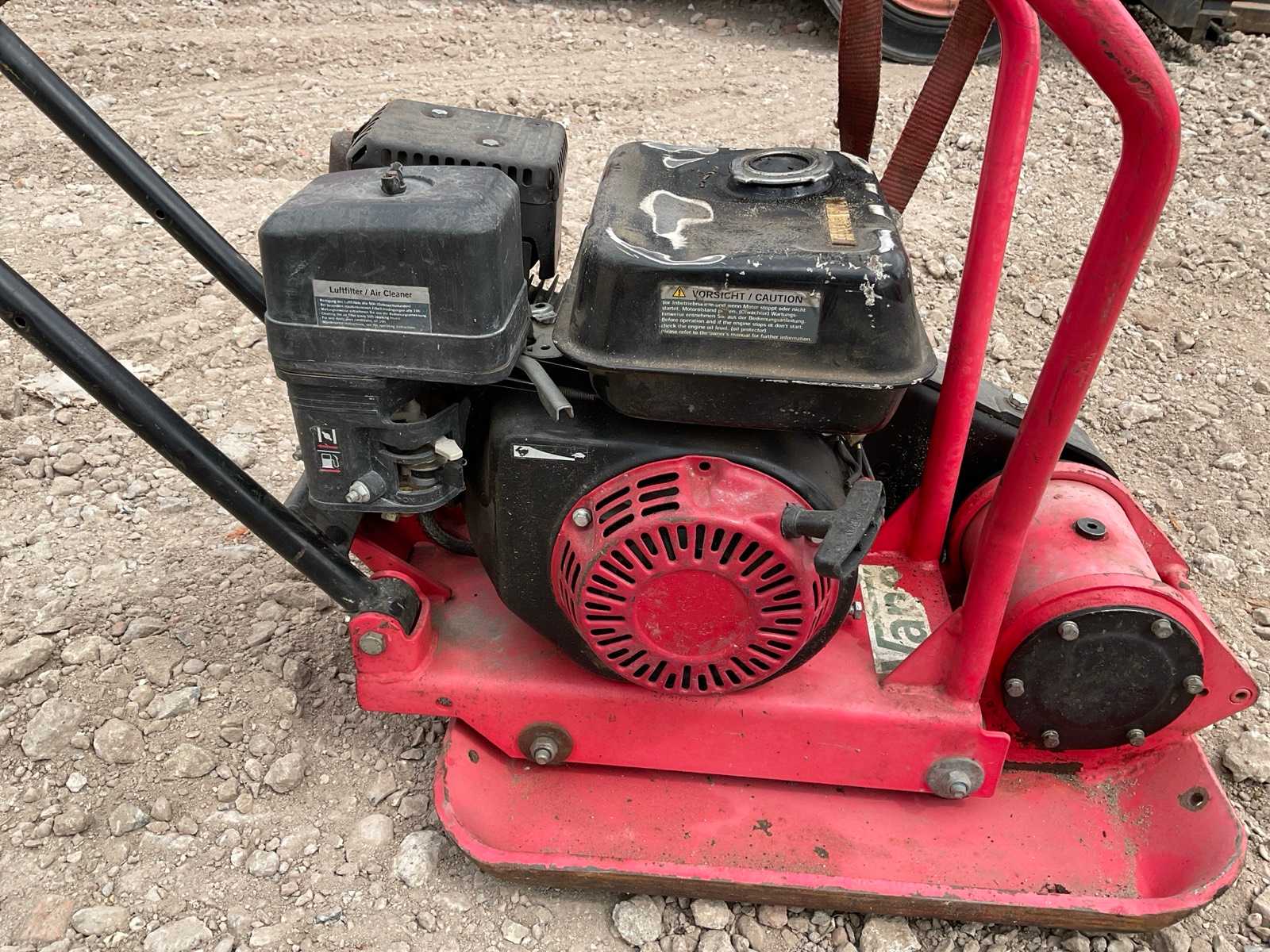 Benzine trilplaat 400 x 530 mm grondplaat | FarmPro