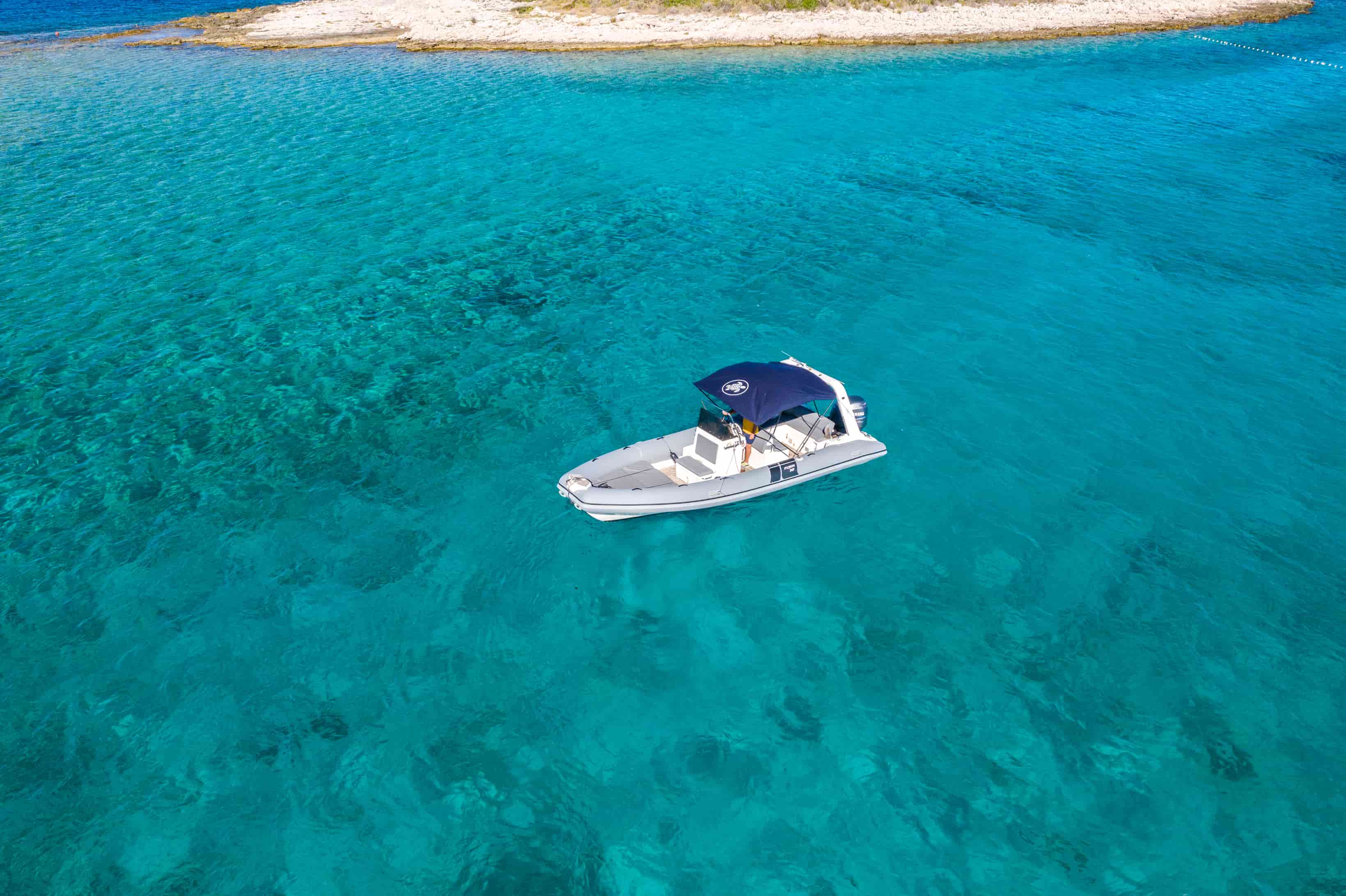 Flyer 747 Speed Boat Rental Hvar: High-Performance Boat Hire with ...